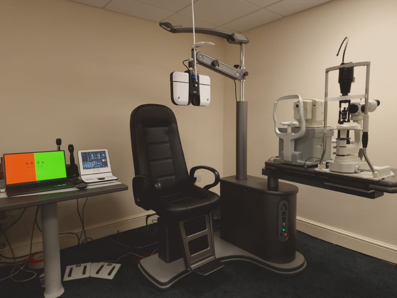 Eye Tests - Moss & Leakey Opticians